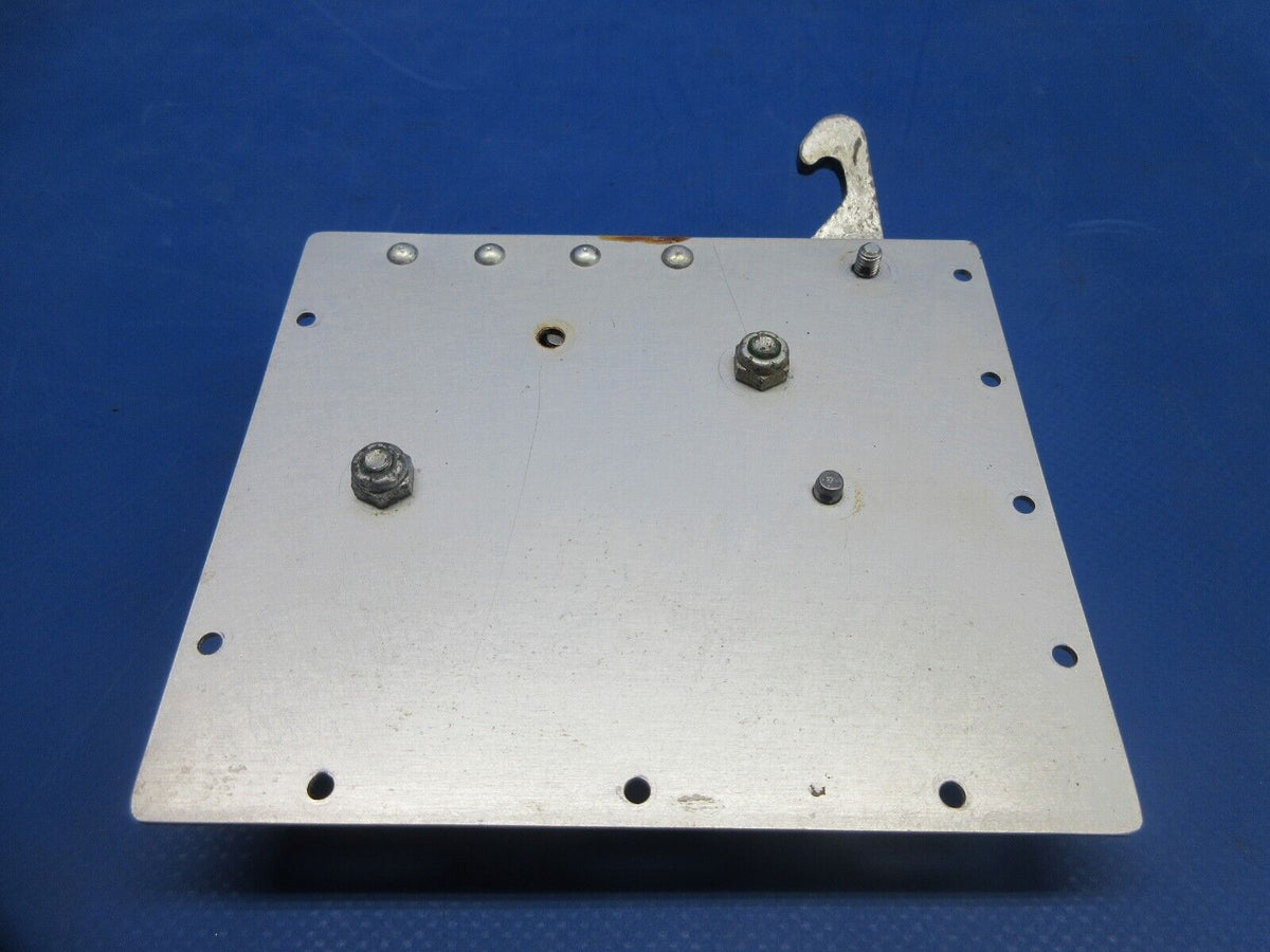 Mooney M20 / M20C Cabin Door Hook Latch Assembly P/N 310083 (1024-846) – Safe Skies Aviation, LLC
