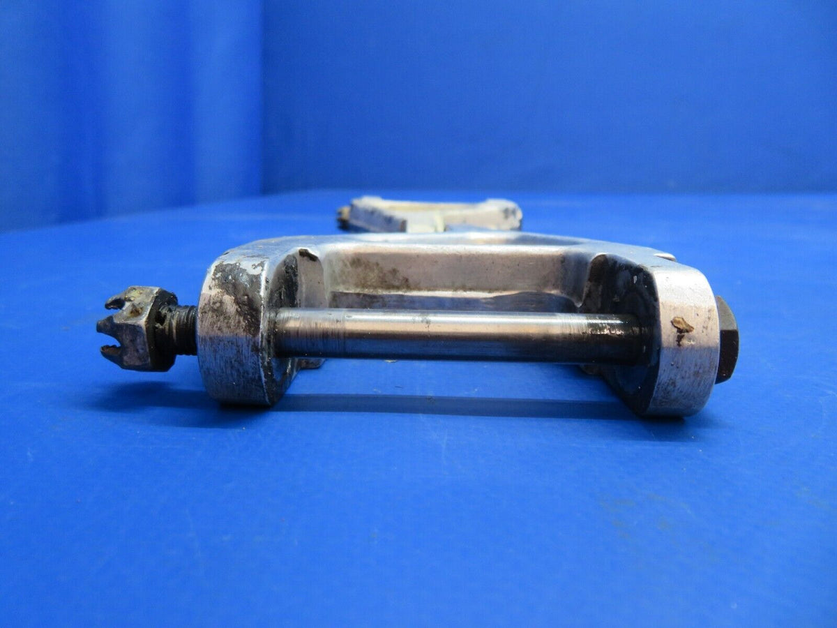 Piper PA-28R-201T Nose Gear Torque Links P/N 20735-05, 20735-005 (1222 – Safe Skies Aviation, LLC