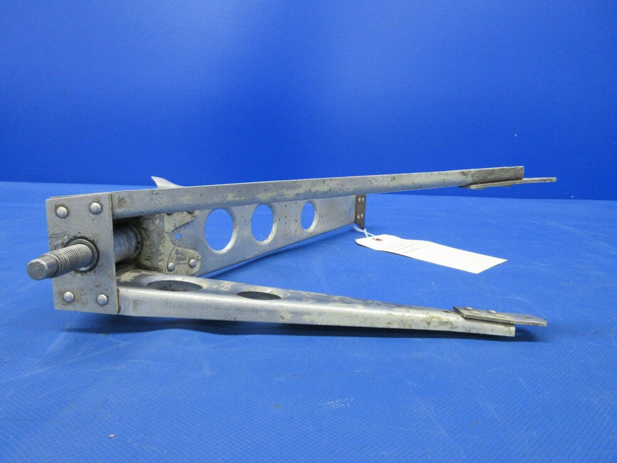 Piper PA-28-181 Archer Stabilator Trim Rib & Barrel P/N 65244-00 (0524 ...