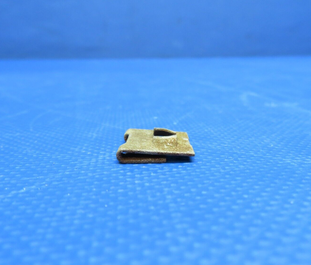 Size 10 Tinnerman Style J-Type Spring Nut C8049-10-4 1 LOT 1,050 (0524 ...