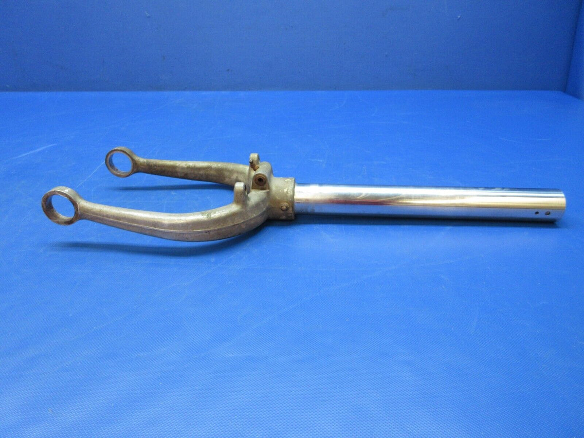 Piper PA-23-250 Aztec Nose Gear Fork & Tube P/N D4636-1-E (0924-1409 ...