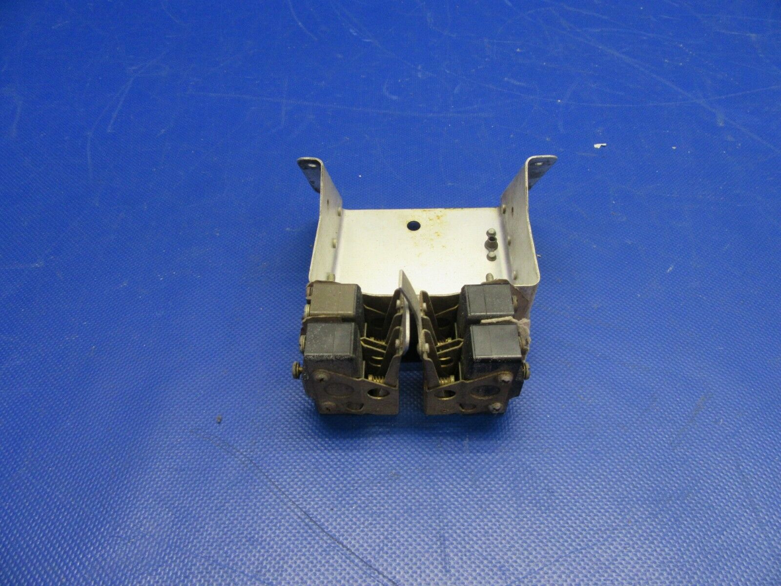 Beech Baron 95-B55 Landing Gear Limit Switch P/N 95-364011 (1121-373 ...