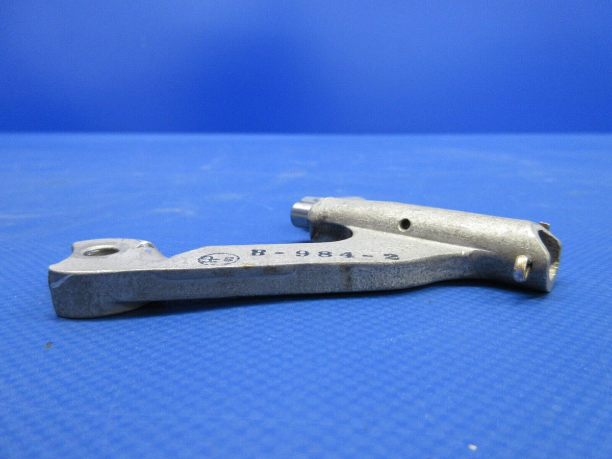 Beech 95 / D95A Travel Air Hartzell Blade Prop Bracket P/N B-984-2 (05 ...