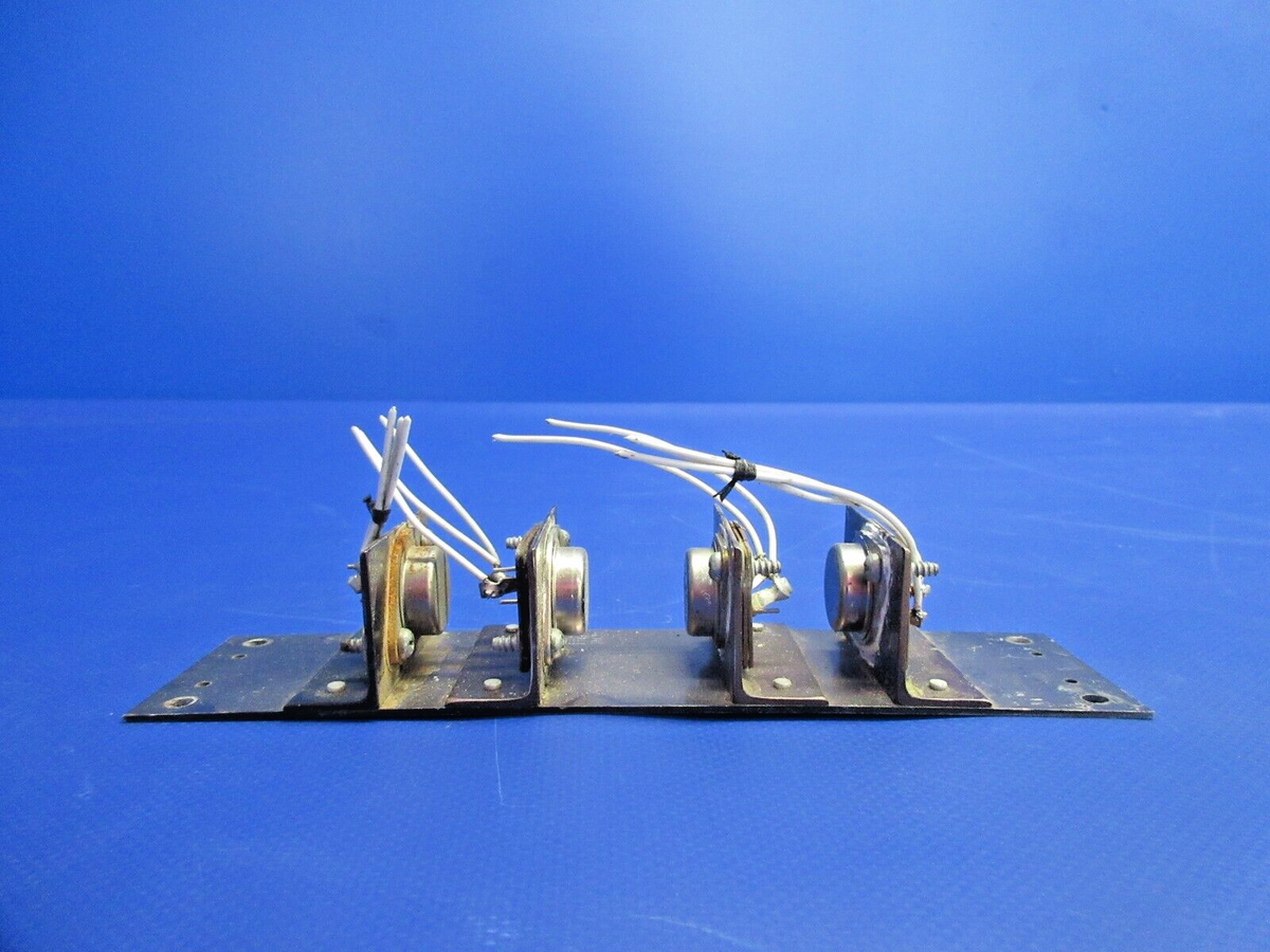Cessna 310 / 310R Instrument Lights Transistor Panel P/N 0813461-6 (12 ...