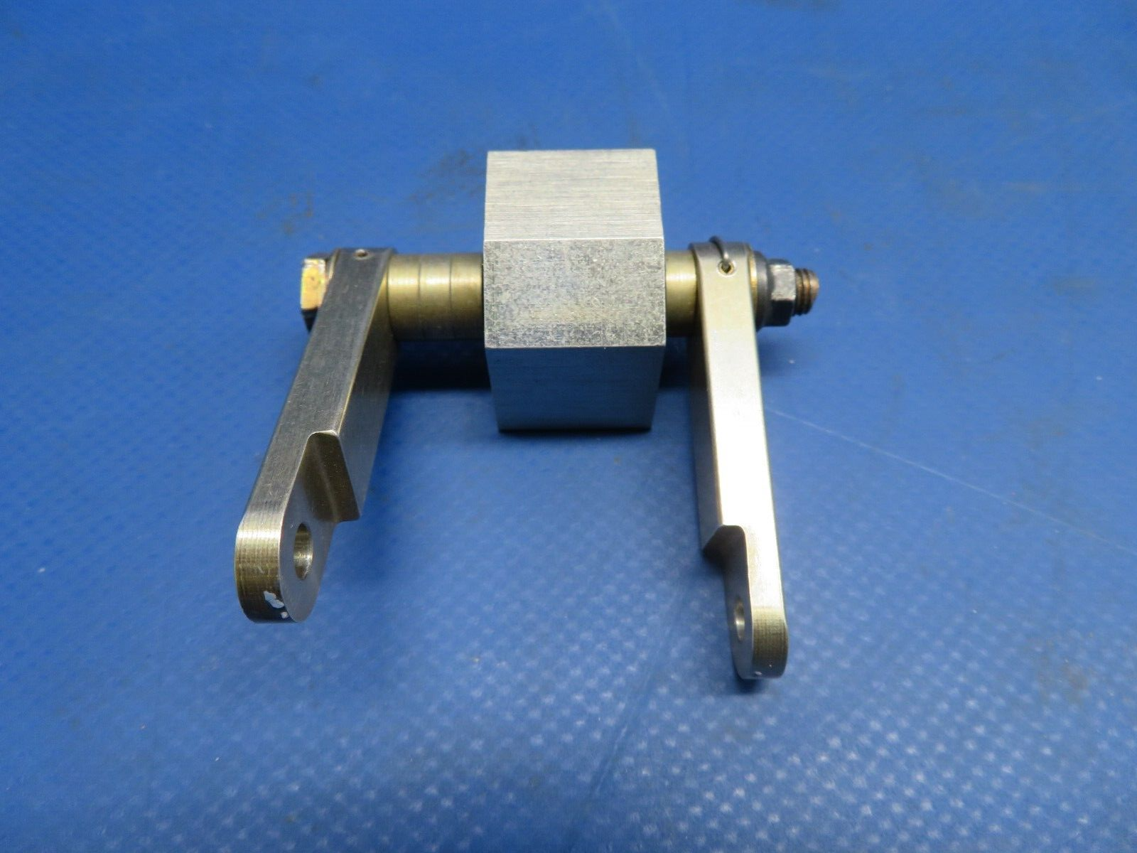 Robinson R44 Raven II Helicopter Throttle Bellcrank Assy P/N D756-4 (0 ...