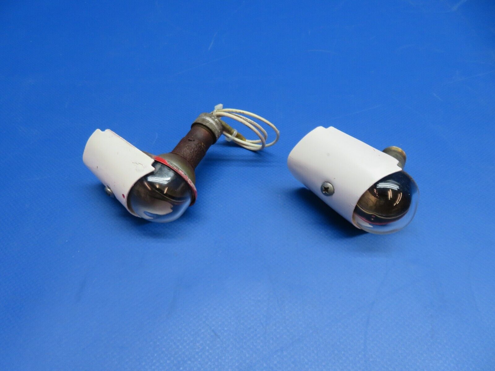 Cessna 172 / 172G Grimes Wing Position Light LH &RH C622001-0201 (0325 ...