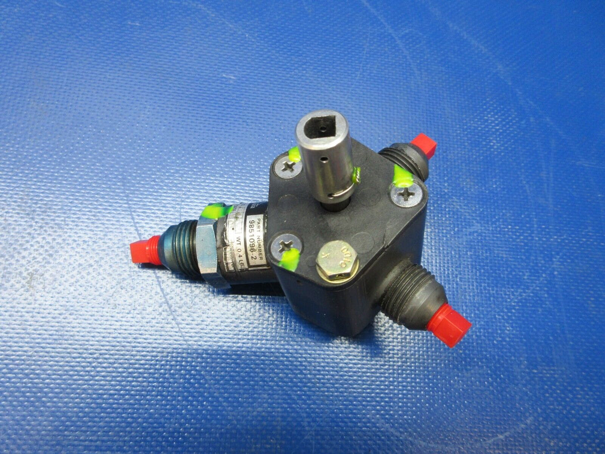 Cessna 172 / 172P Fuel Selector Valve P/N 9851096-2 REBUILT (0125-1266 ...
