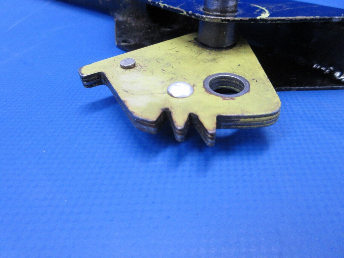 Beech C23 Flap Control Handle Weld & Ratchet Assy P/N 169-524046-7 (07 ...