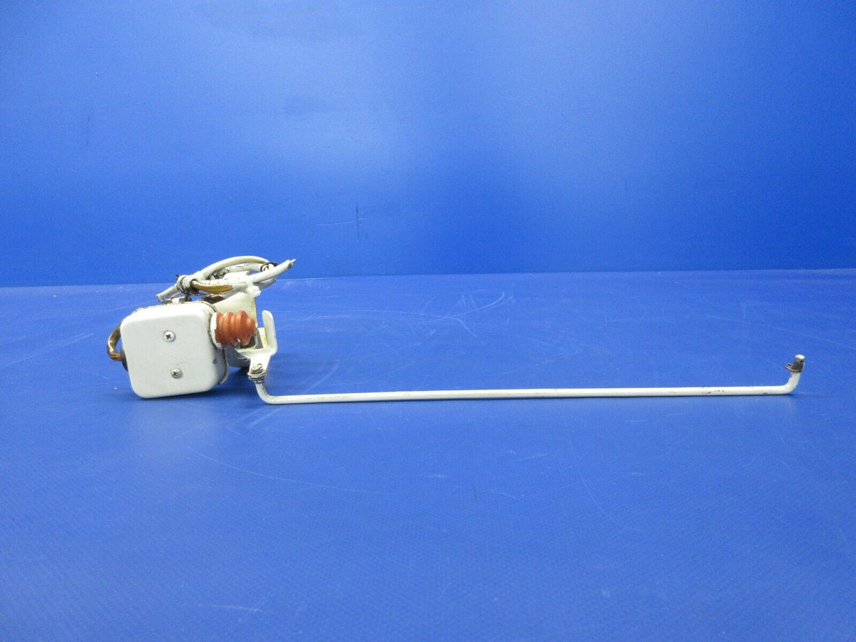 Beech 58 Baron Landing Gear Safety Switch & Link RH P/N 35-361145 (032 ...