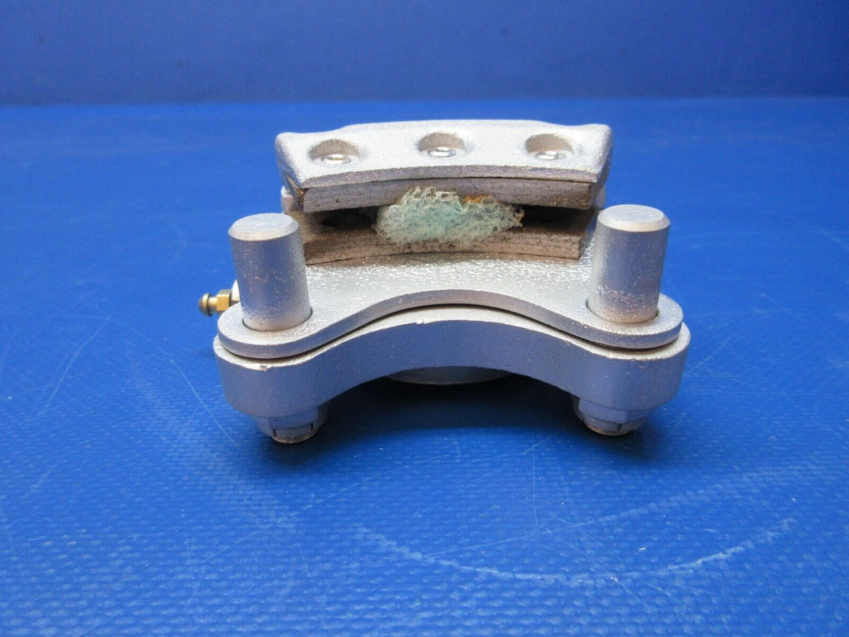 Cessna 150D Cleveland Brake Caliper w/ New Linings P/N 30-9 REBUILT (0 ...