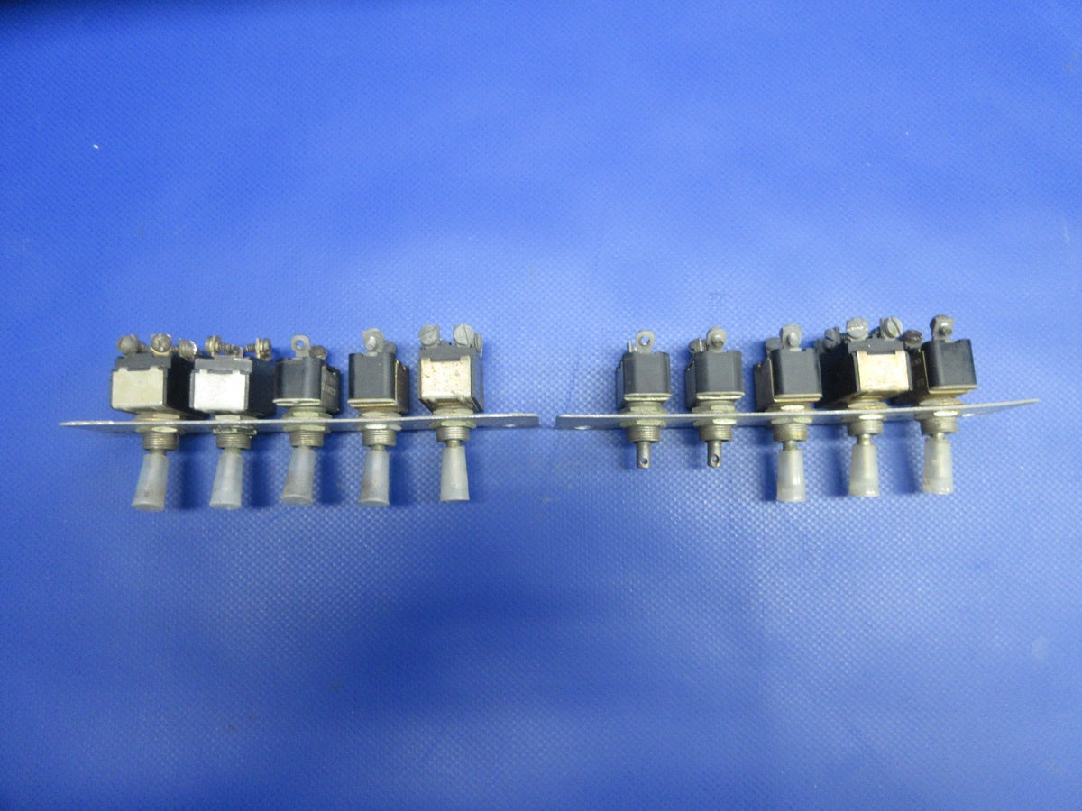 Cessna 310 / 310J Instrument Panel Glareshield Switch Set MS35059-21 ...