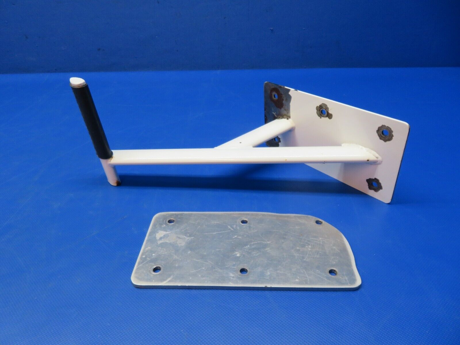 Arion Lightning LS-1 RH Step Assy w/ Back Plate P/N ALS-0018R (0424-11 ...