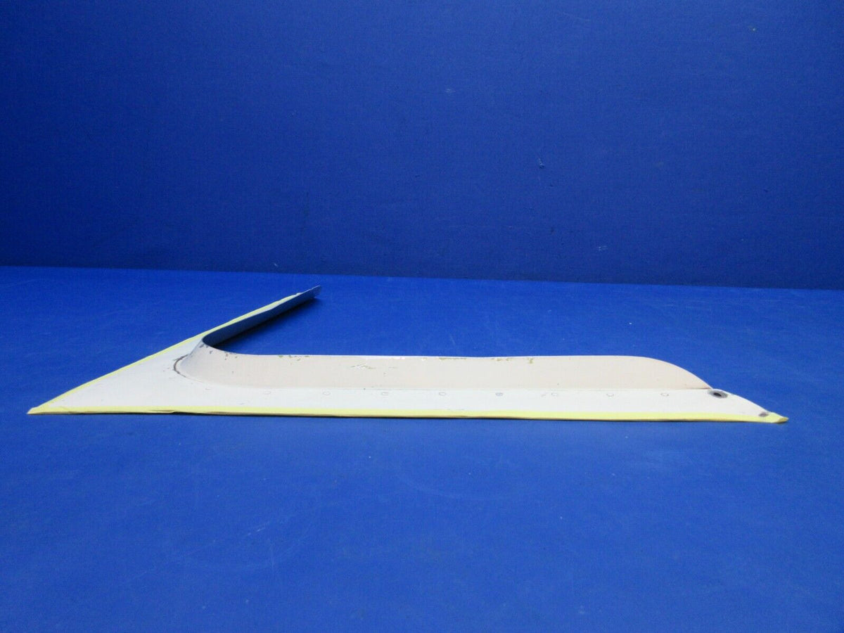 Piper PA-28-140 Bottom Cowl Fastener Cup And Channels P/N 65889-00 (11 ...