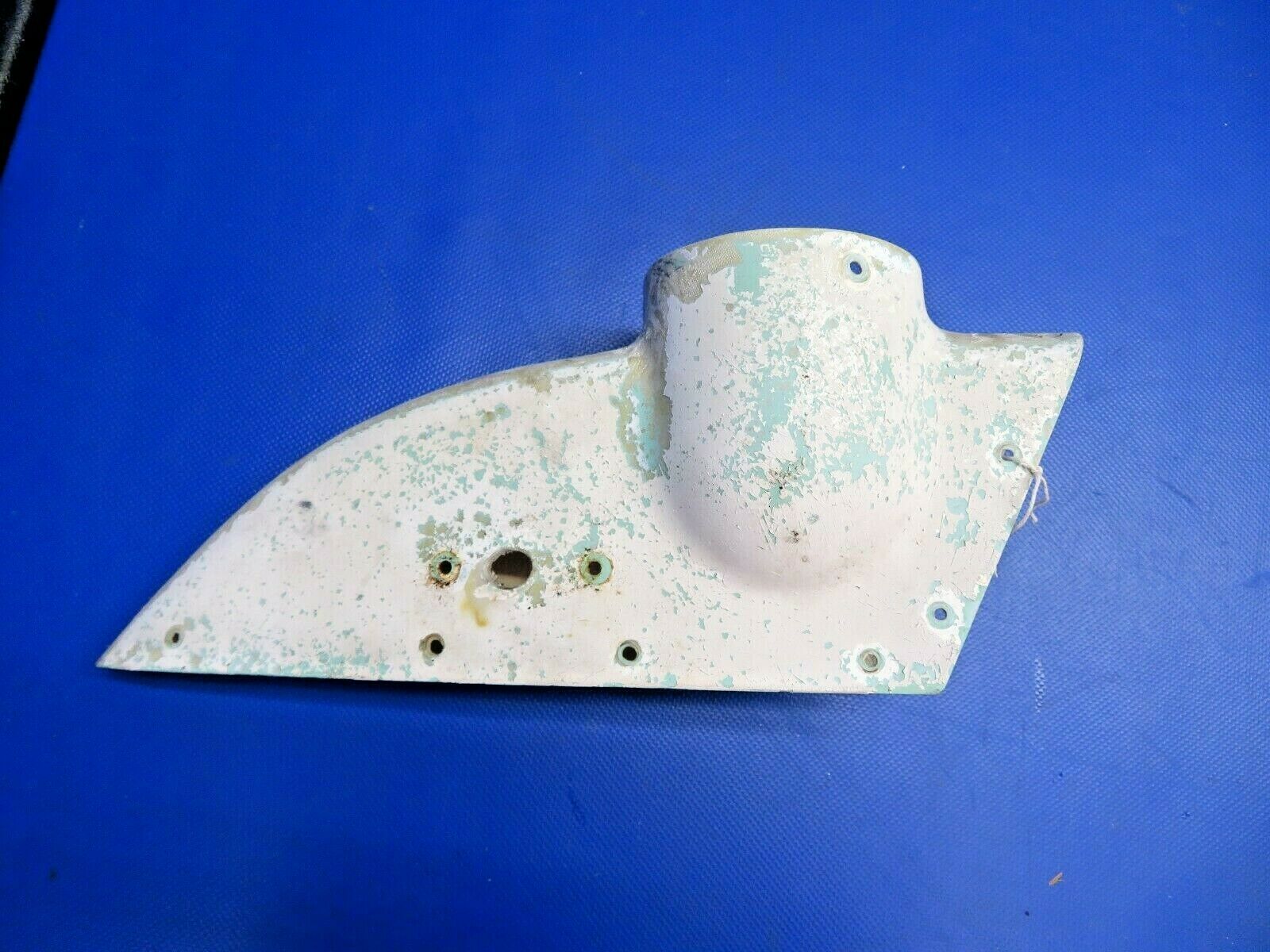 Cessna 172 / 172C Skyhawk Vertical Fin Tip Rotating Beacon 0531007-3 ...