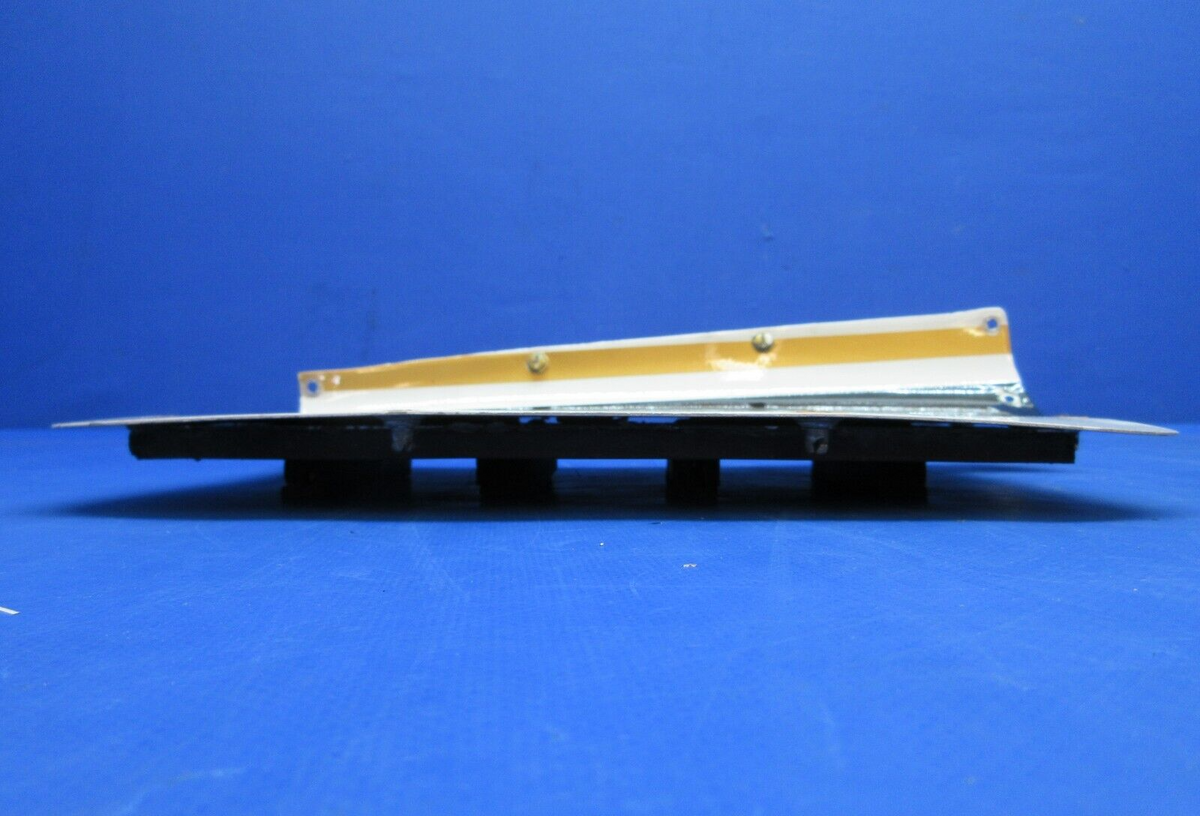 Cessna 310 / 310I LH Fairing & Door Assy P/N 0851792-15 (1023-749 ...