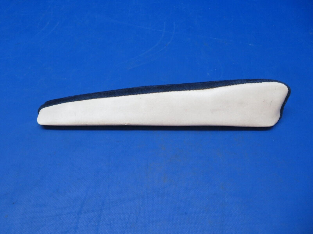 Cessna 172 LH Arm Rest Assembly P/N 0500104-40 (0623-720A) – Safe Skies ...