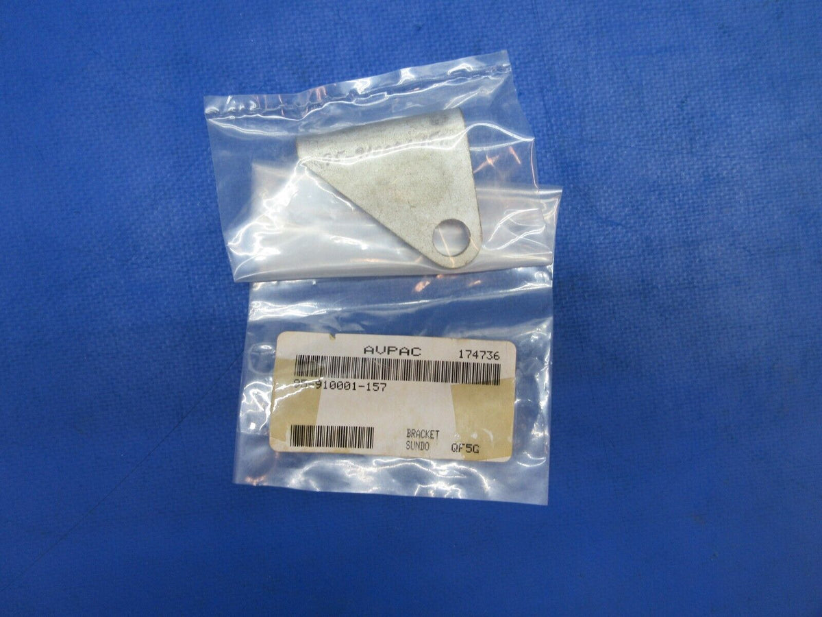 Beech 95 LH Exhaust Stack Support Bracket P/N 95-910001-157 (1123-763 ...