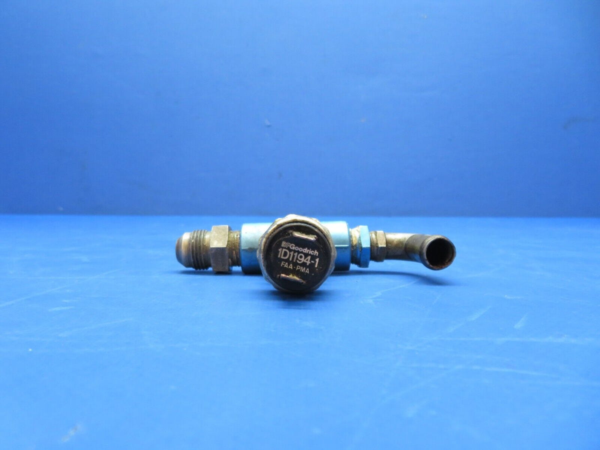 Cessna 310 / 310Q BF Goodrich De-Ice Pressure Switch P/N 1D1194 (0823 ...