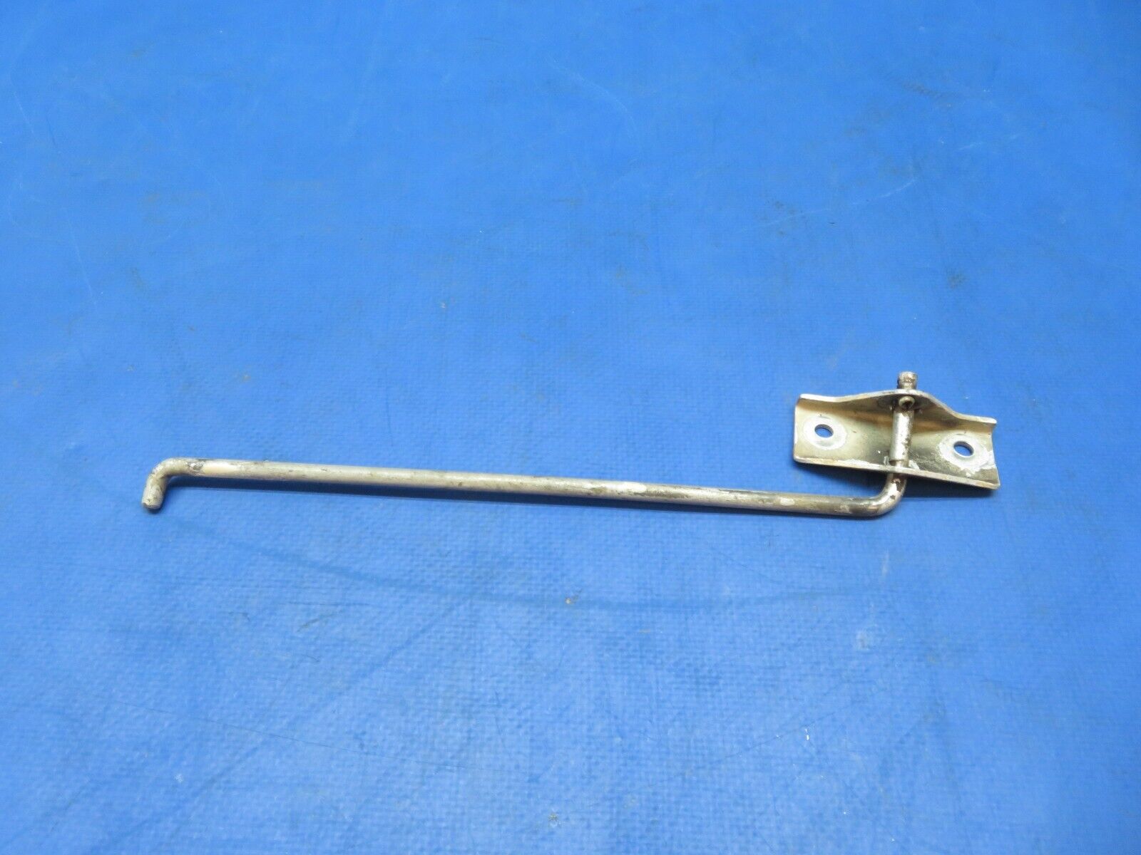 Cessna 310 / 310I Nacelle Door Stay Rod Bracket P/N 0851806-5 (1023-17 ...