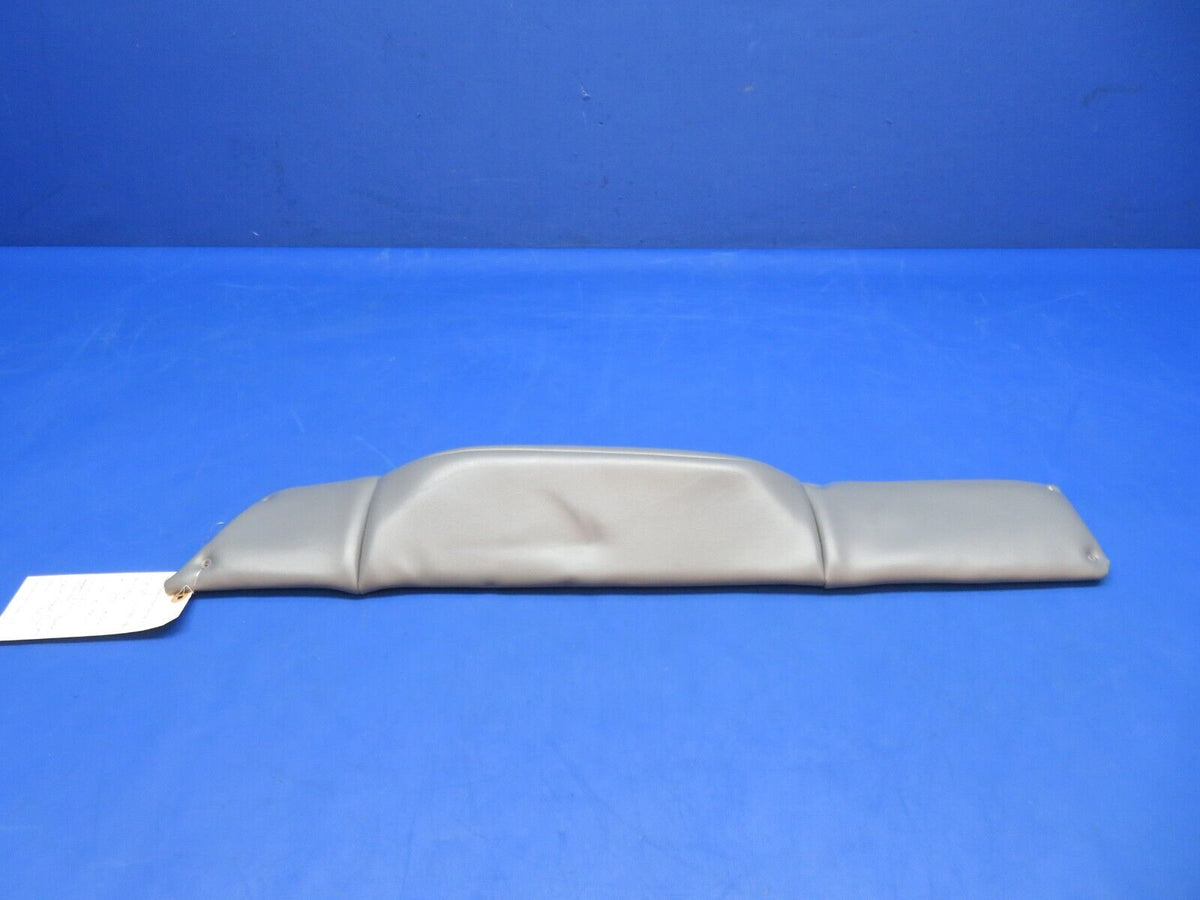Cessna 310Q RH AFT Arm Rest & Wire Tunnel Assy P/N 0811814 (0823-631 ...