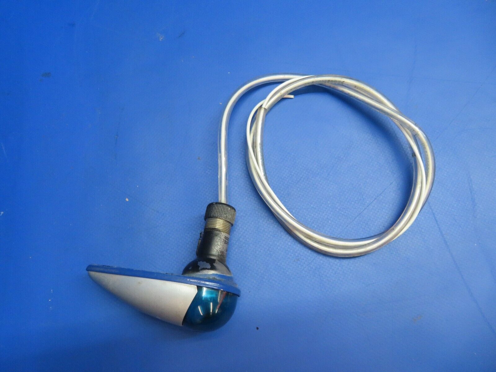 Brantly B2B Helicopter Whelen RH Nav Light Assy P/N W1285-PG-14V (1022 ...