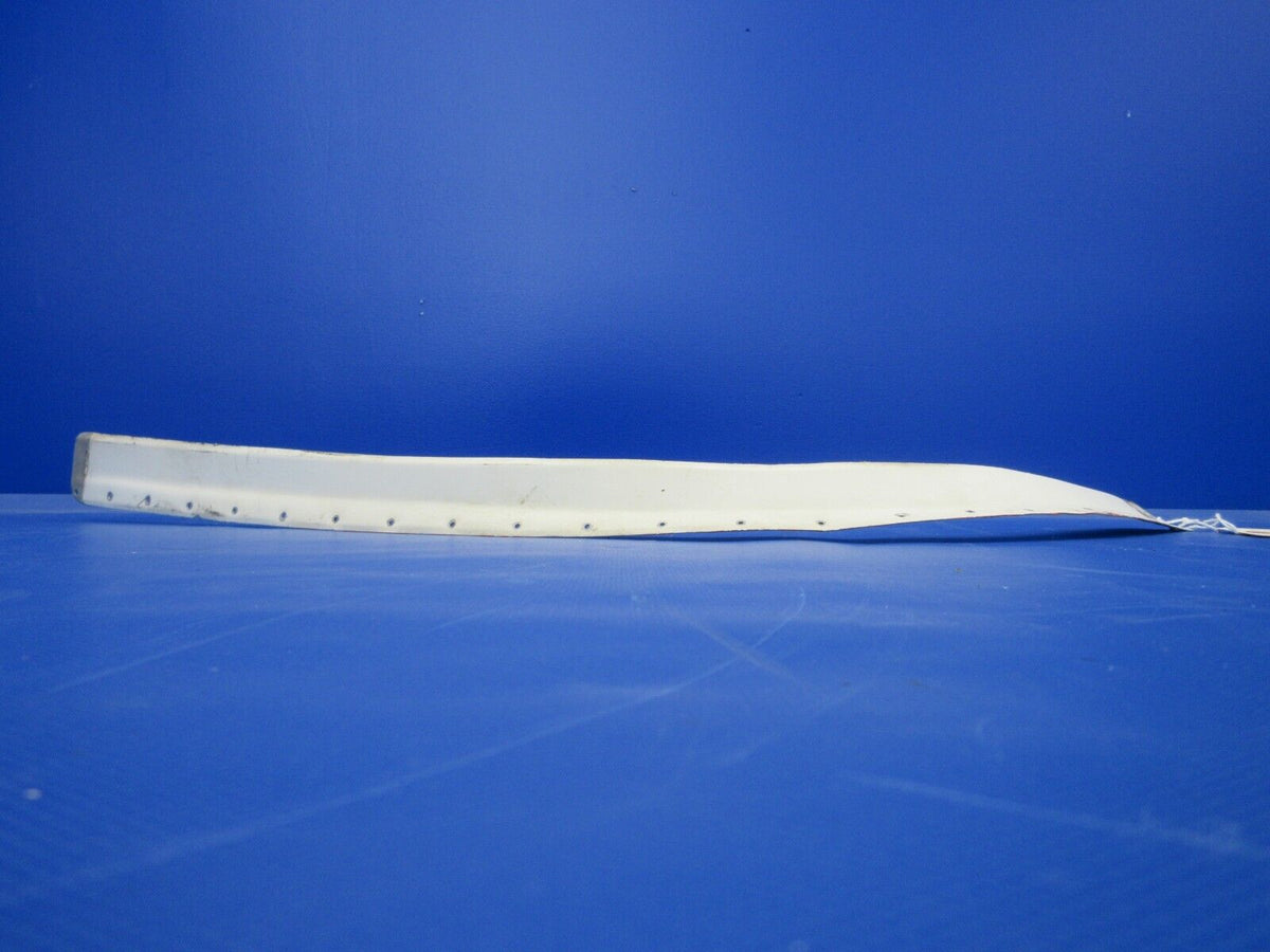 Cessna 150 LH Lower Outer Window Retainer P/N 0412039-2 (0224-1030 ...