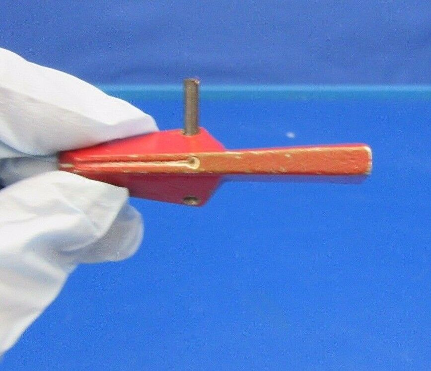 Beech Baron Fuel Selector Handle P/N 95-924026 (1117-121) – Safe Skies ...