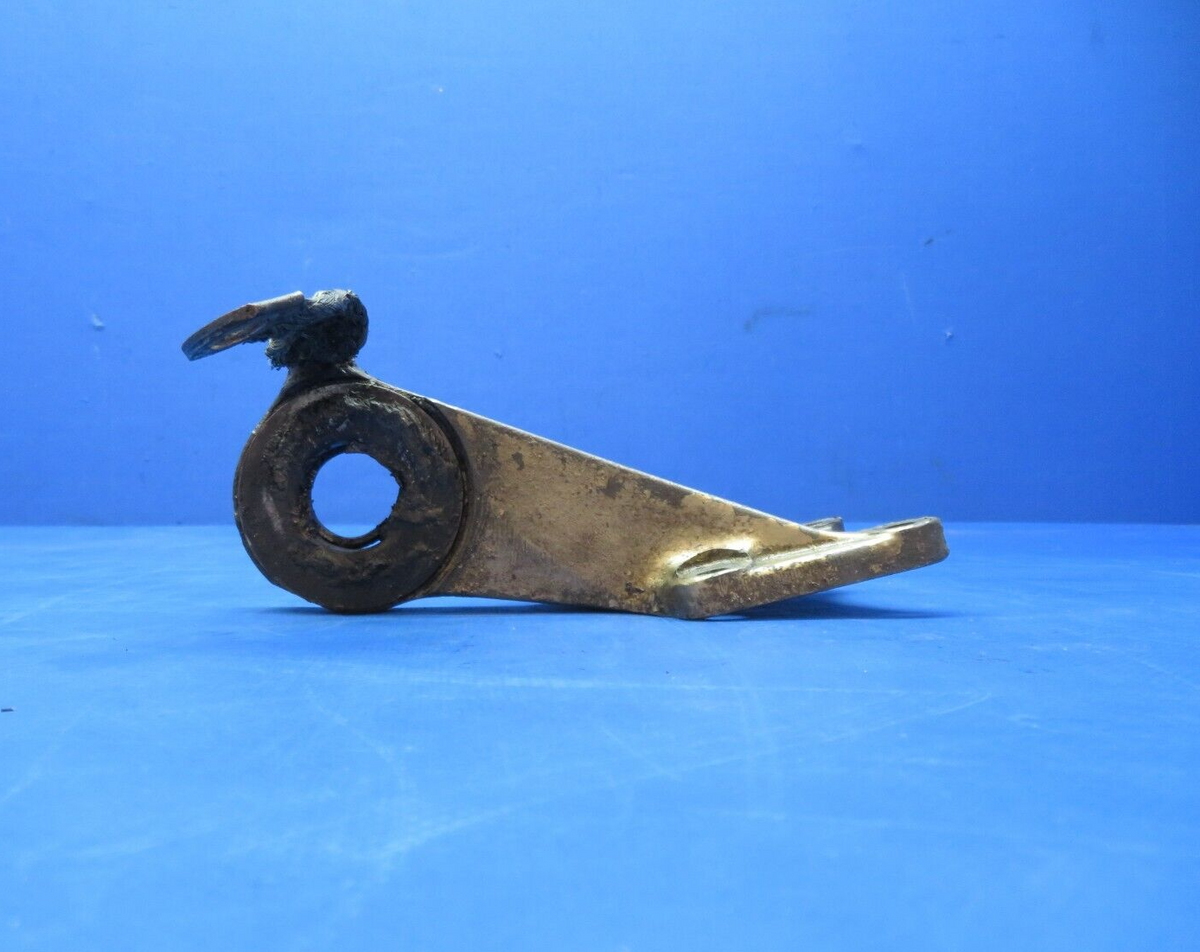 Continental E-Series LH Rear Engine Mount Bracket P/N 531249 (0723-647 ...