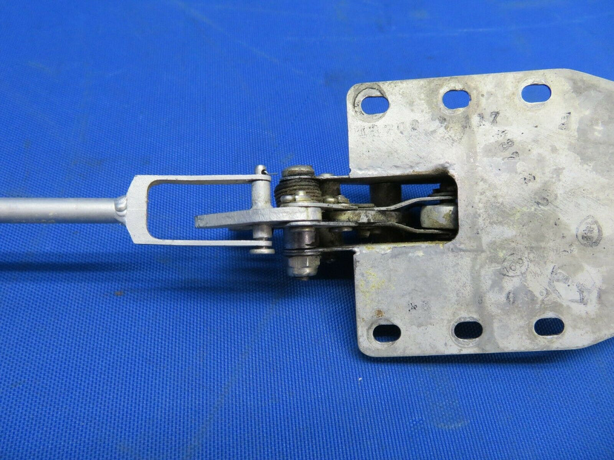 Rockwell Commander Latch & Pushrod AFT RH Cabin Door 43700-2, 43717-3 ...